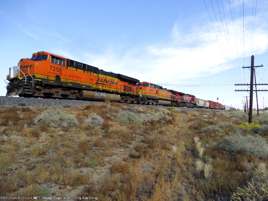 BNSF 7258